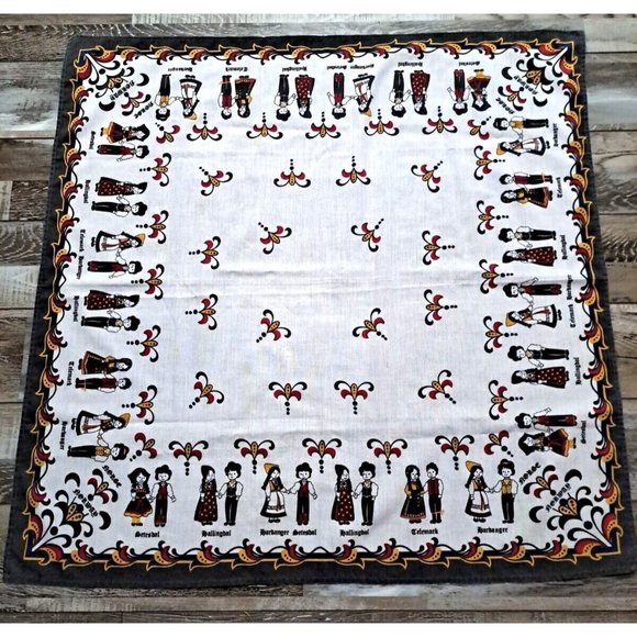 Leif Thesen | Dining | Vtg Leif Thesen Norway Tablecloth Square Folk ...